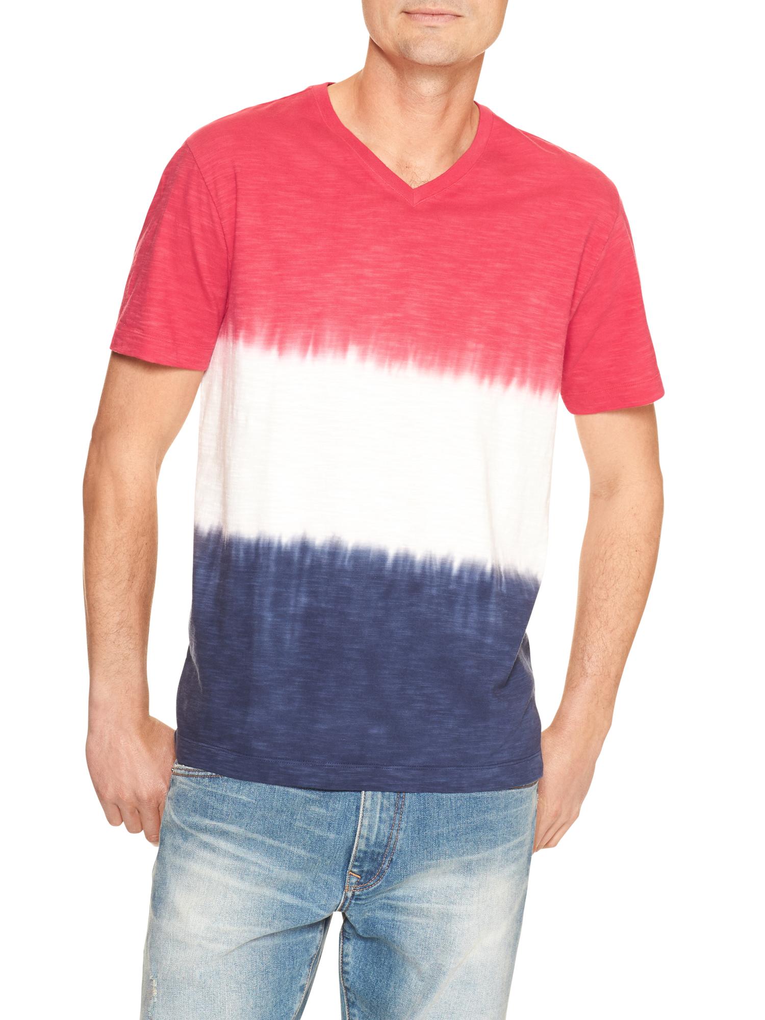 Lived-in dip-dye V-neck tee | Gap Factory