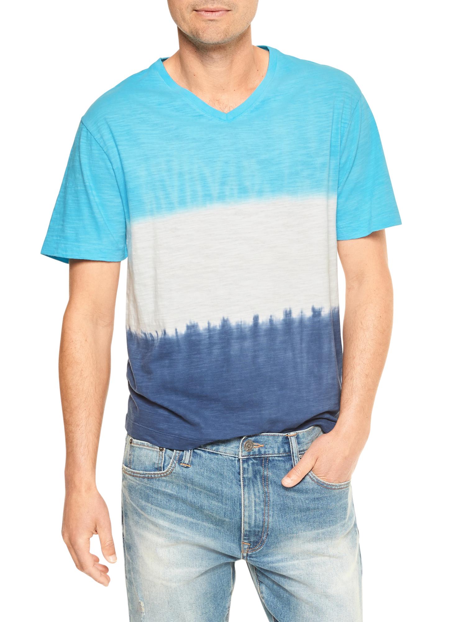 Lived-in dip-dye V-neck tee | Gap Factory