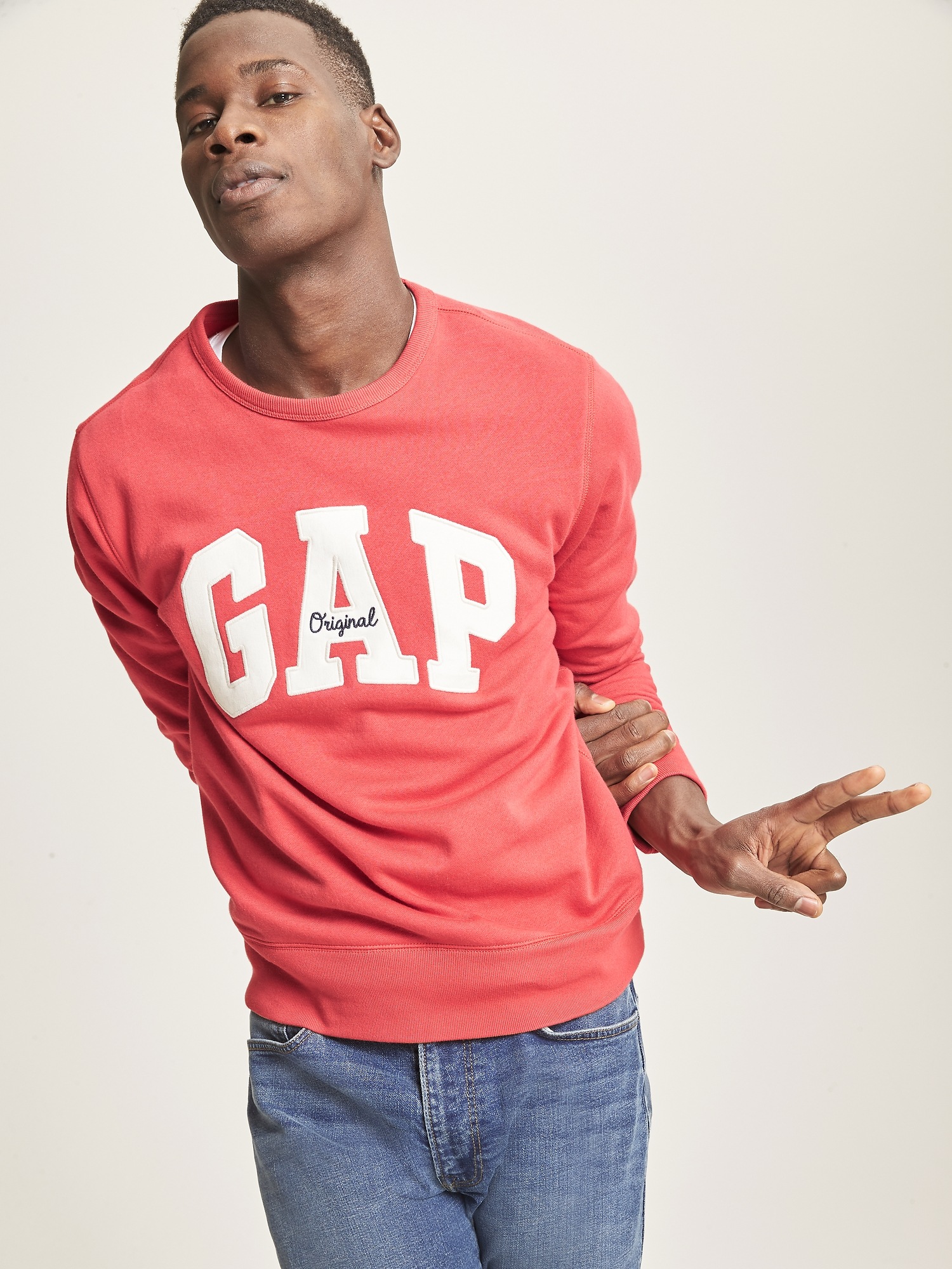 Embroidered Gap Logo Crewneck Pullover | Gap Factory