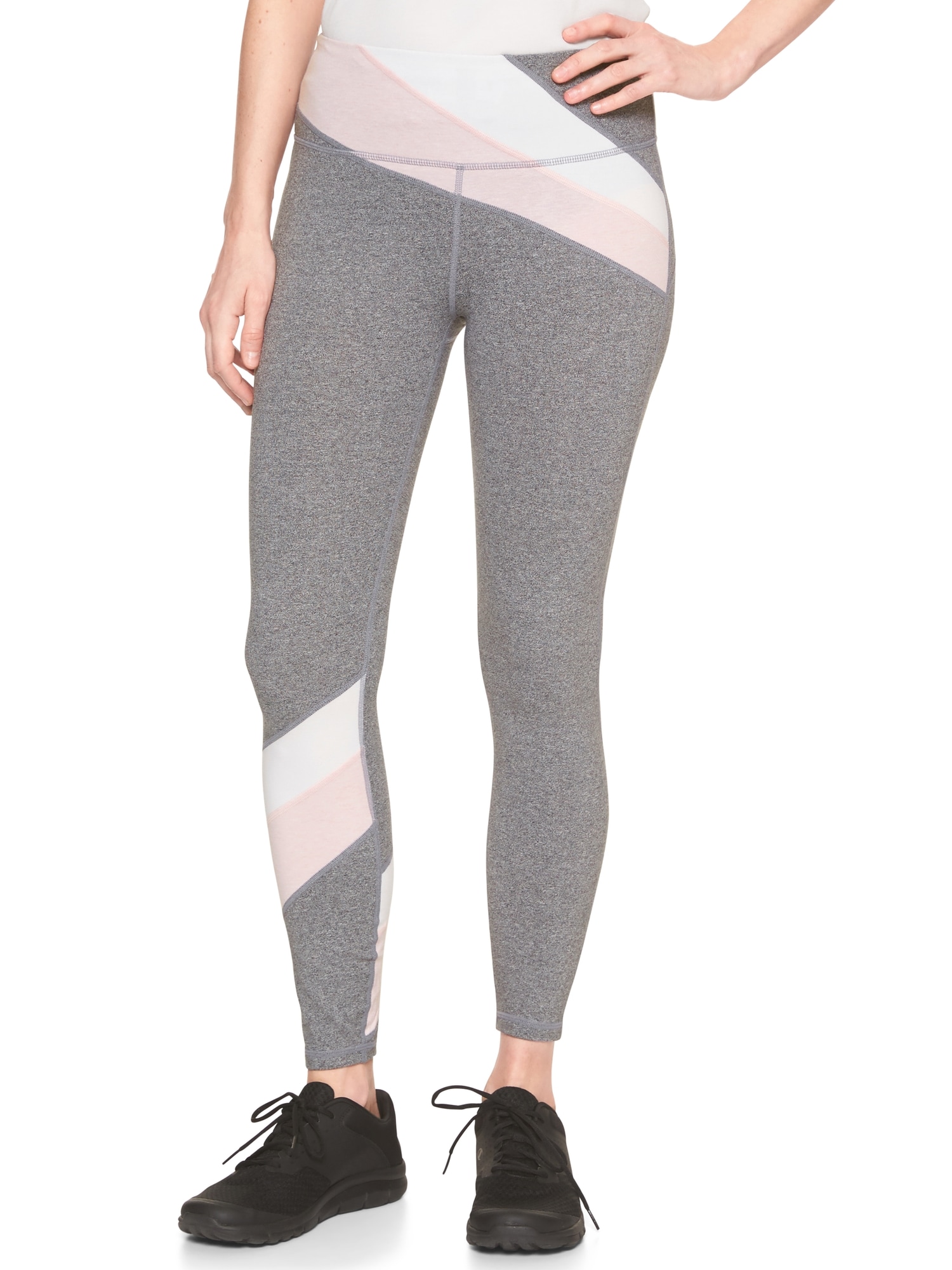 GapFit gFast Spliced Yoga Leggings | Gap Factory