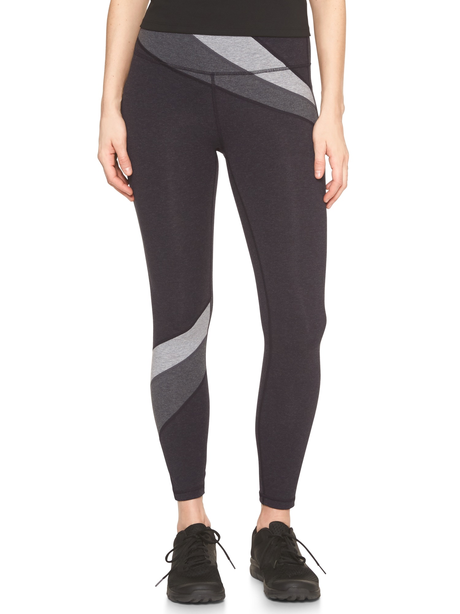 GapFit gFast Spliced Yoga Leggings | Gap Factory