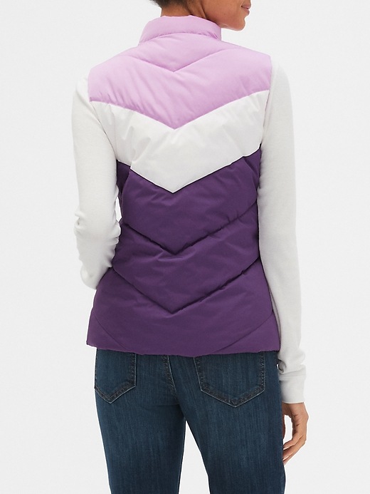 Colorblock Lightweight Puffer Vest | Gap Factory