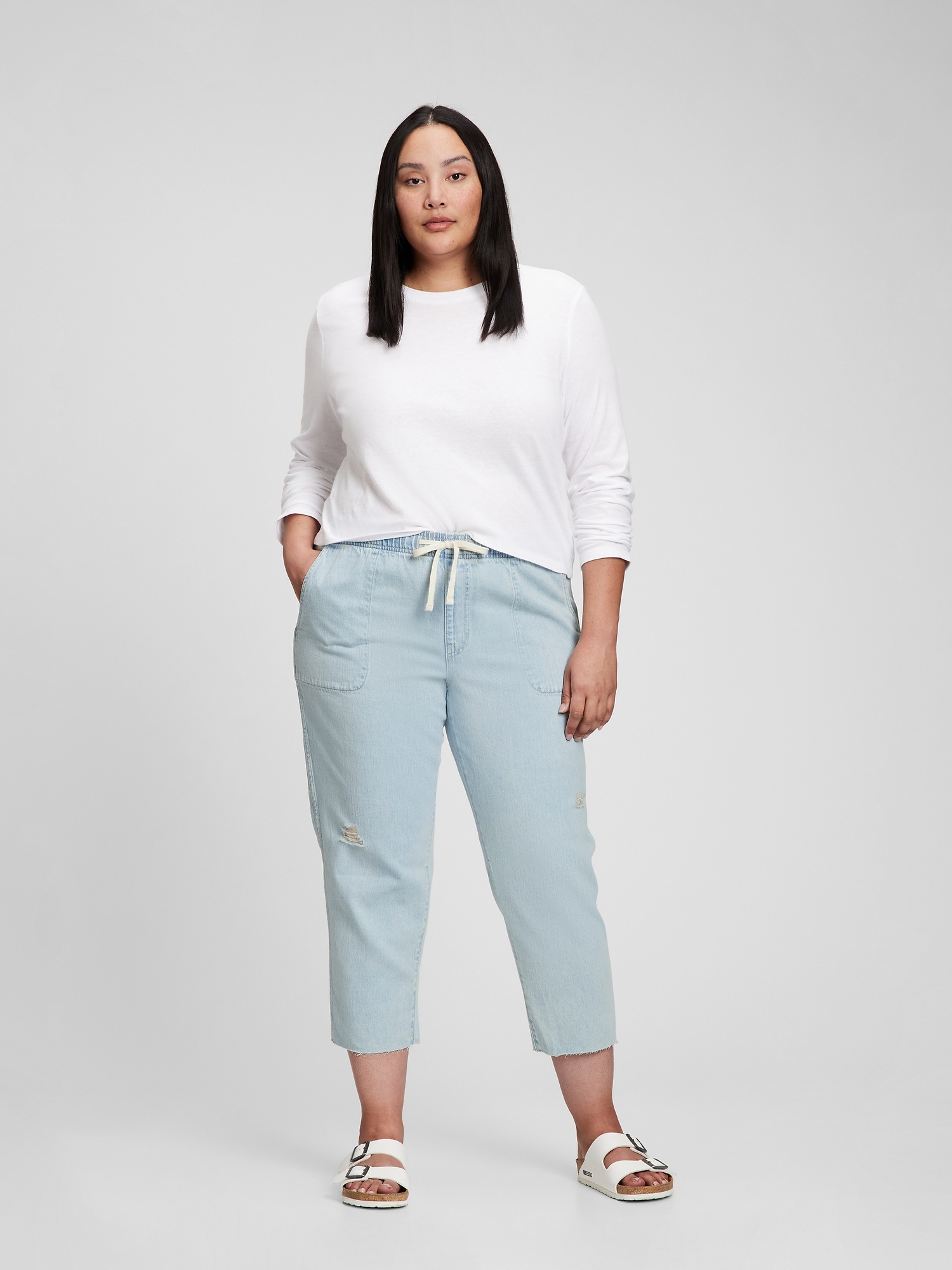 Mid Rise Distressed Easy Jeans | Gap Factory