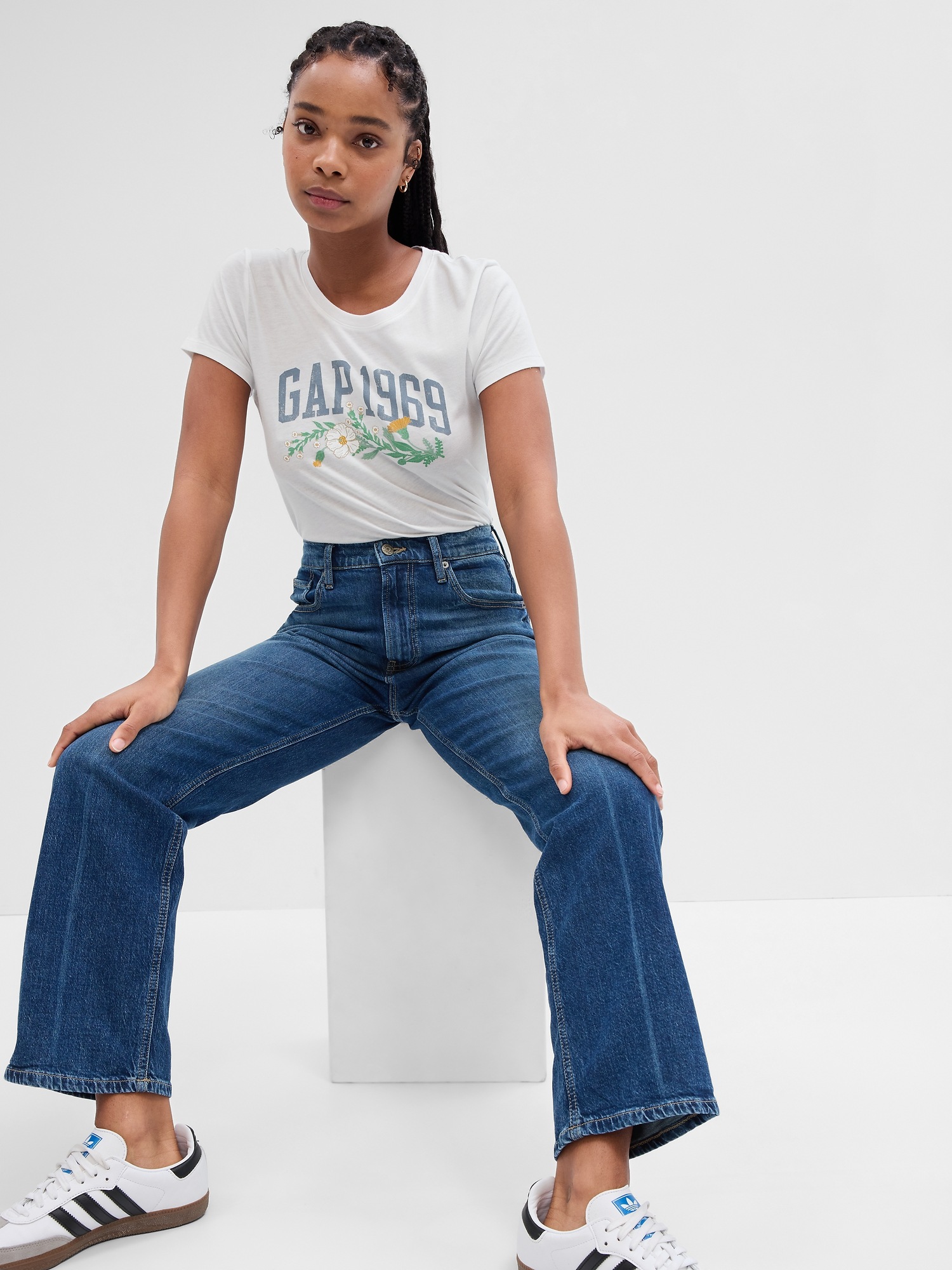 Favorite Graphic T-Shirt | Gap Factory